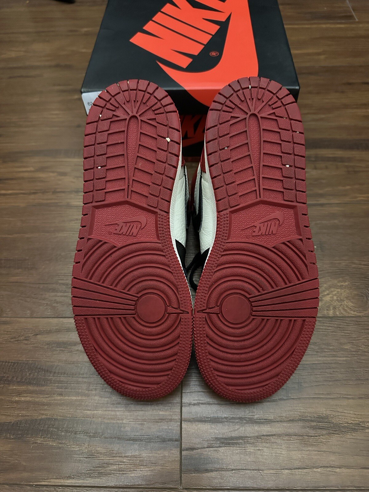 Nike Air Jordan 1 Retro High Bred Toe Red Size 4Y 575441-610 Preowned ...