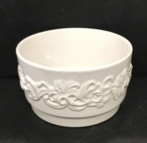 Vintage Haeger White Bowl/Planter with Textured Flower Design USA 9009 ...
