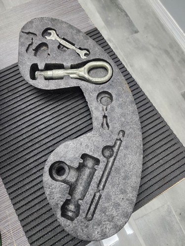 2006-2010 Bentley Continental Trunk Tool w/Tow Hook OEM 3W0012123N | eBay