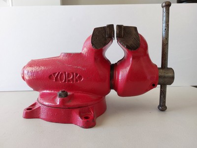 Vises - Bullet Bench Vise