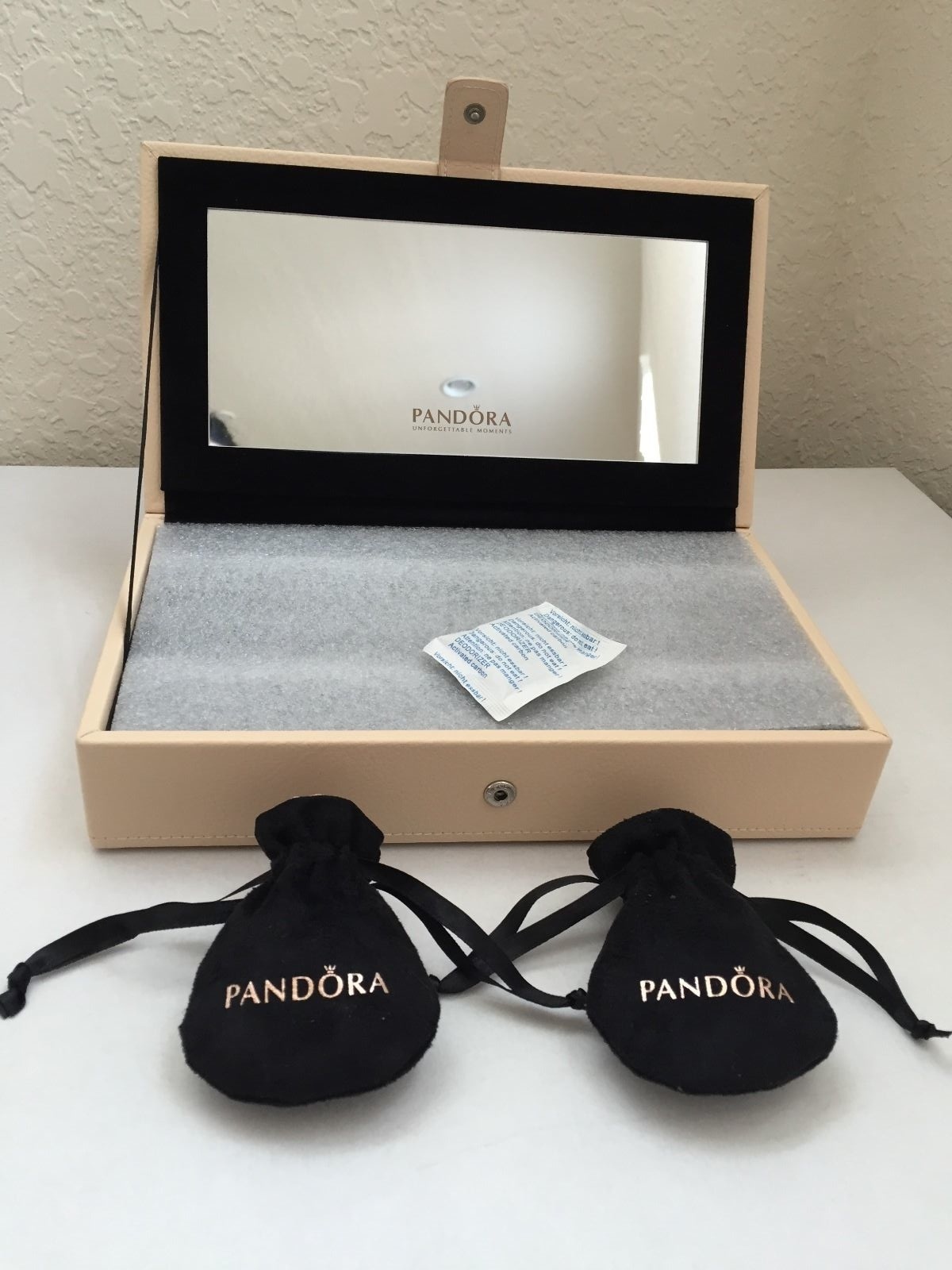 100% Authentic Pandora Leather Jewelry Box w/ Mirror, and 2 Pandora ...