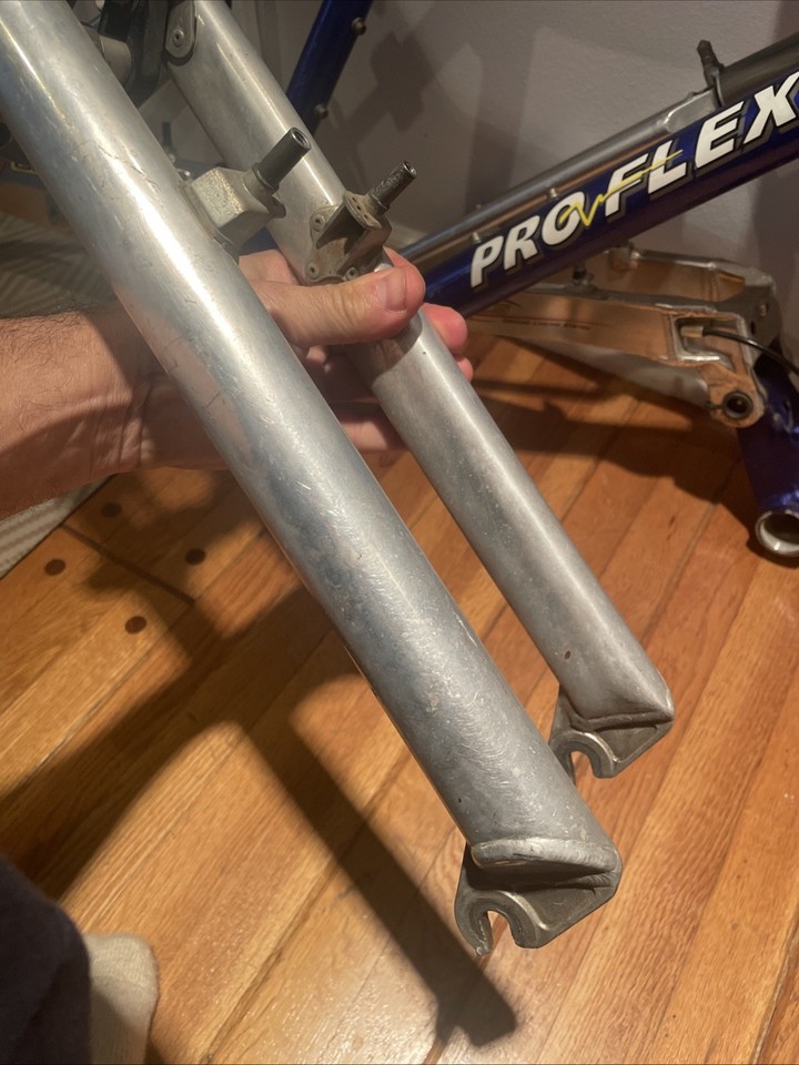 Pro Flex 855 Full Suspension Frames With Girvin Fork And Stratos Rear ...