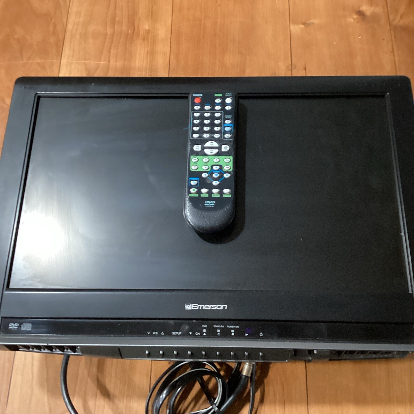 Emerson LD195EMX 18.5" 720p LCD HDTV DVD Combo HDMI PC With Remote | eBay