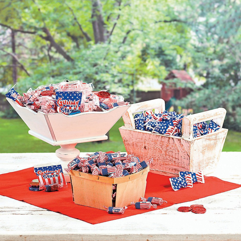 4th of July Parade Candy Assortment, Patriotic Bulk Candy, 312 Pieces ...