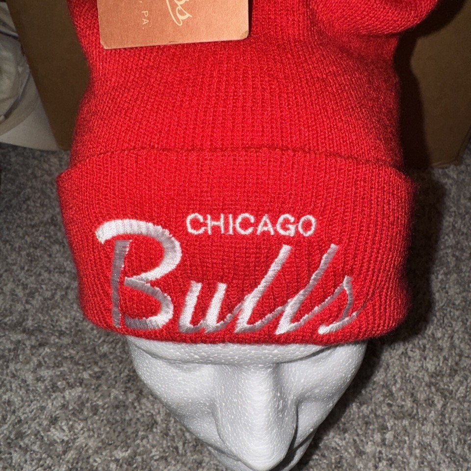 Chicago Bulls Script Spell Out Mitchell & Ness Stocking Hat Adult ...