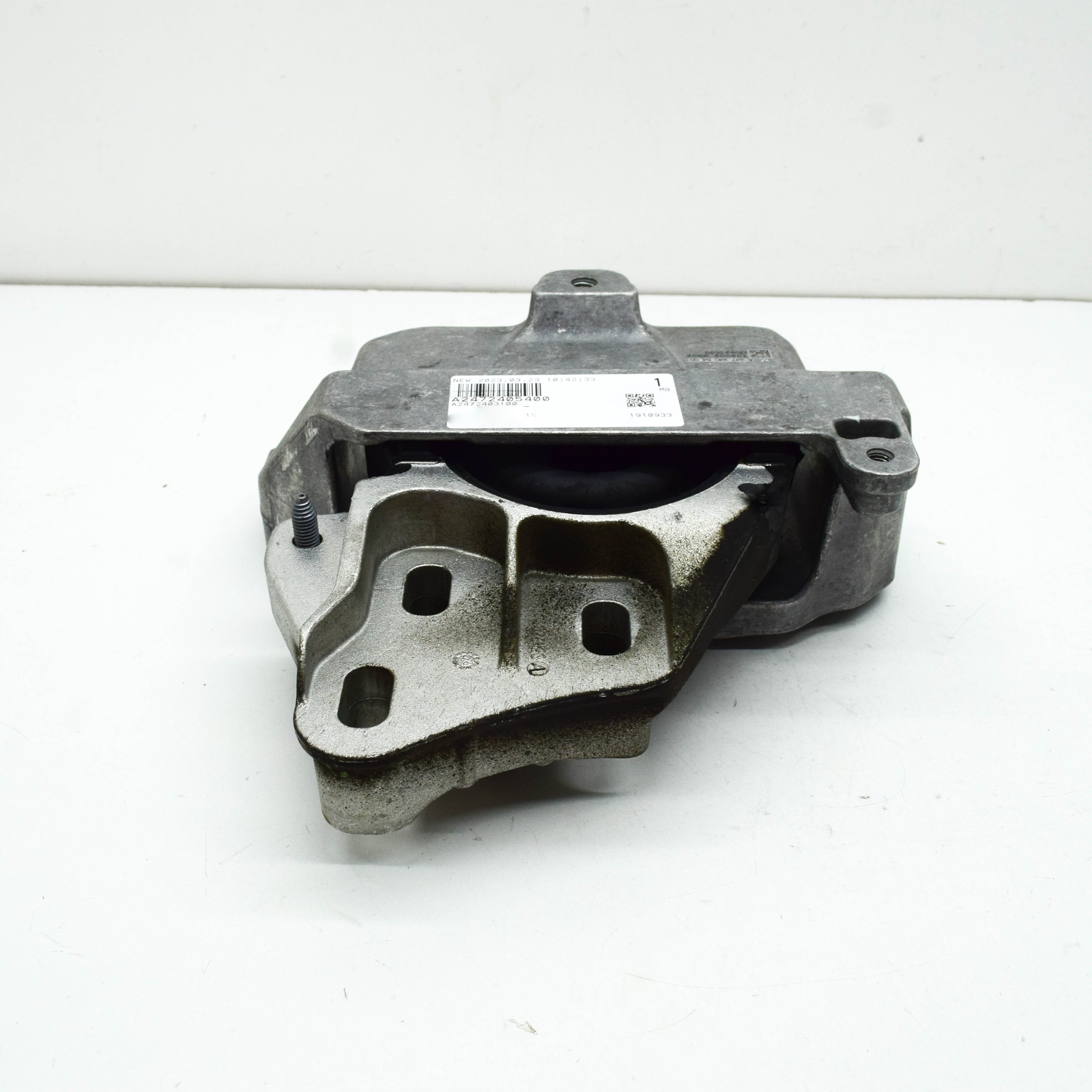 MERCEDES-BENZ CLA C118 Gearbox Left Mount A2472405400 NEW GENUINE | eBay