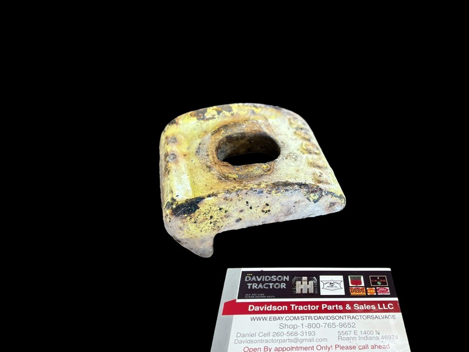 USED JOHN DEERE A B TRACTOR REAR WHEEL CASTING RIM CLAMP WEDGE B634R | eBay