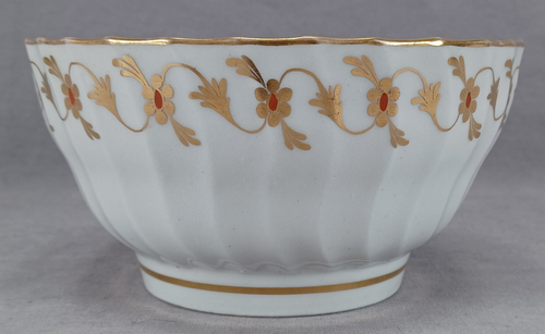 New Hall Pattern 136 Hand Painted Floral Waste / Slop Bowl Circa 1787 ...