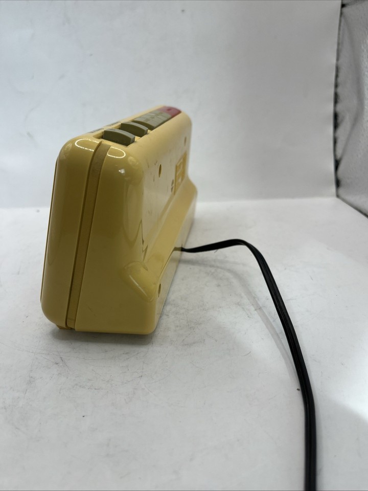 VINTAGE Spartus Model No. 1181-61 AM/FM Alarm Clock Radio | eBay