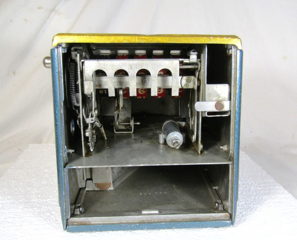 Antique Groetchen Klix Blackjack Trade Stimulator 1 Cent Gumball Coin ...