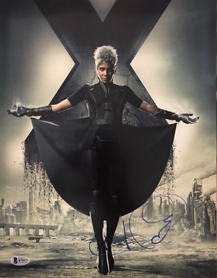 HALLE BERRY SIGNED 11X14 PHOTO X-MEN STORM AVENGERS BECKETT BAS ...