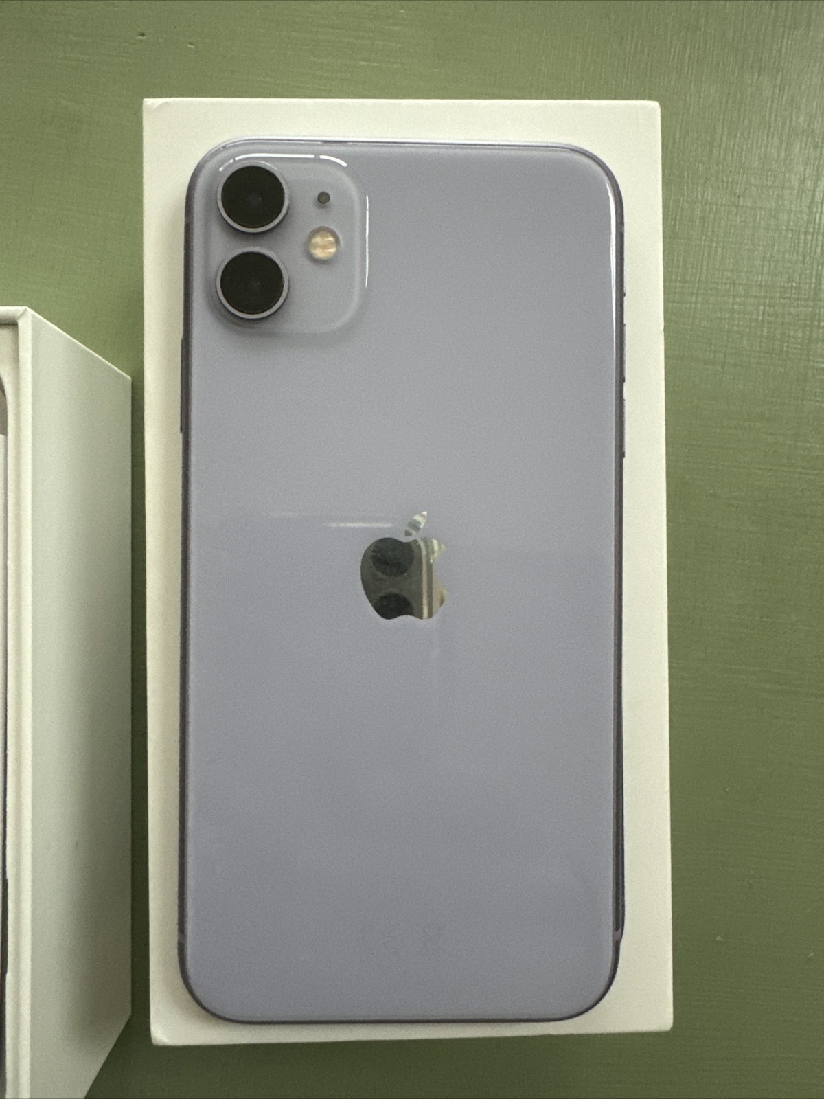 Apple iPhone 11 Purple 64GB - Immaculate | eBay