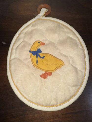Franco Usa Country Classic Embroideries Oven Potholder Yellow Duck ...