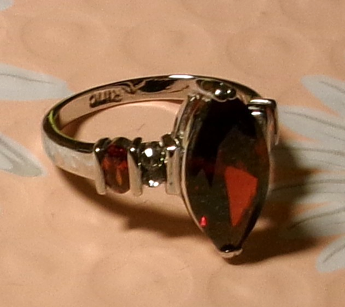 Vintage RINO Silvertone Ring Large Deep Red Stone & Small stones down ...