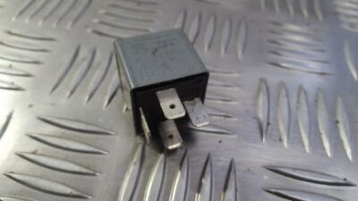 8d0951253a Relais 373 for Volkswagen Passat 2001 FRF332639-29 | eBay