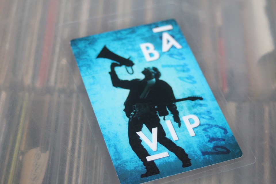 Bryan Adams - Laminated Backstage Pass #2 - FREE SHIPPING - | eBay UK