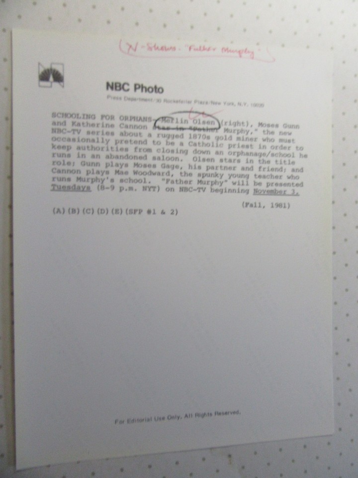 MERLIN OLSEN in FATHER MURPHY 1981 Press Photo w KATHERINE CANNON, MOSES GUNN | eBay