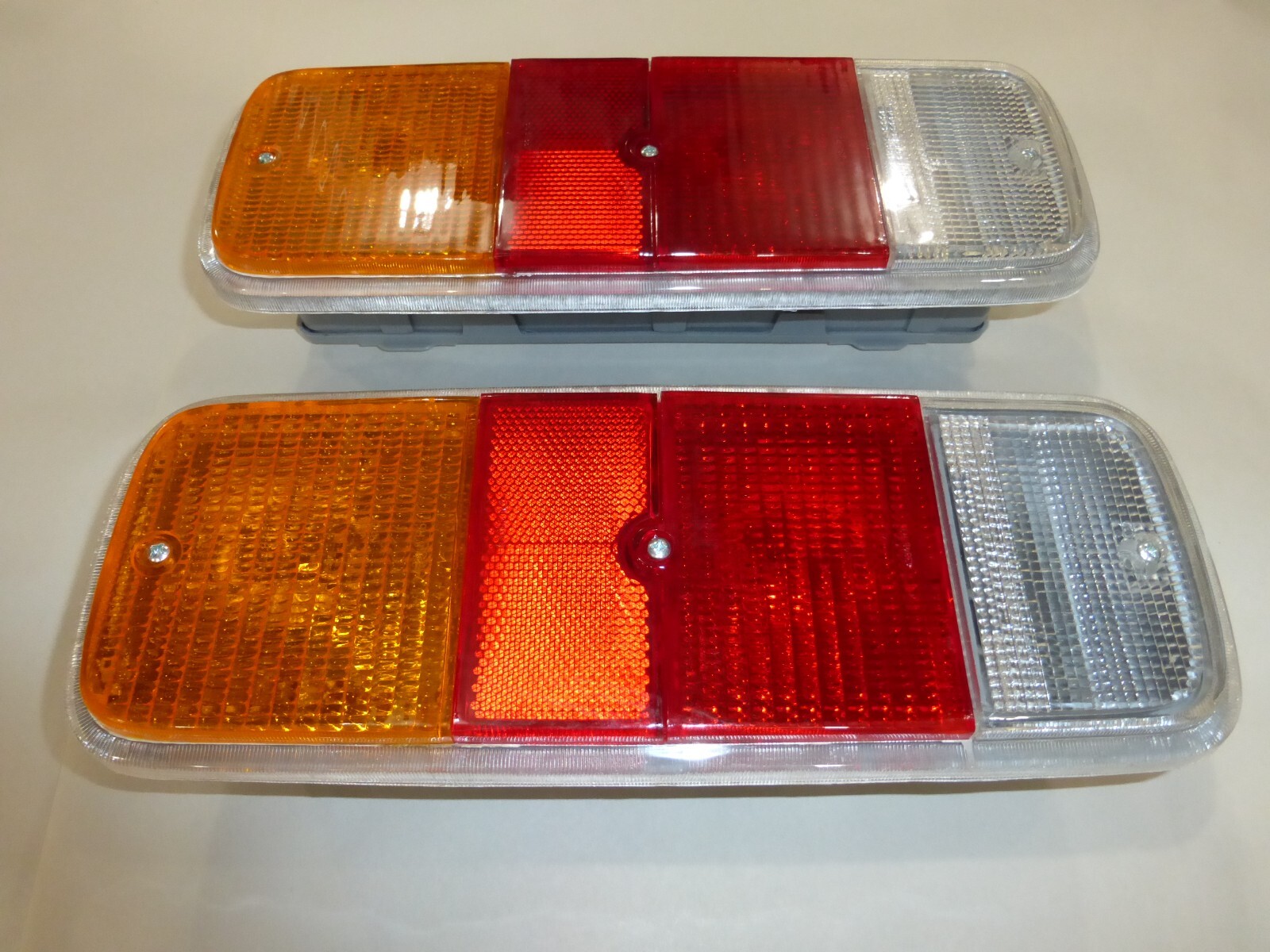 1972-79 Vw Bus Campmobile Transporter tail light Euro Lens, pair Empi ...