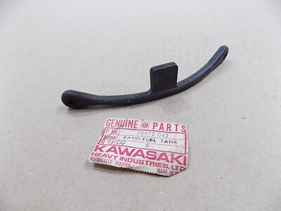 NEW OEM KAWASAKI FUEL TANK BAND / 92072-042 / KZ200 KZ250 KZ400 KX125 ...