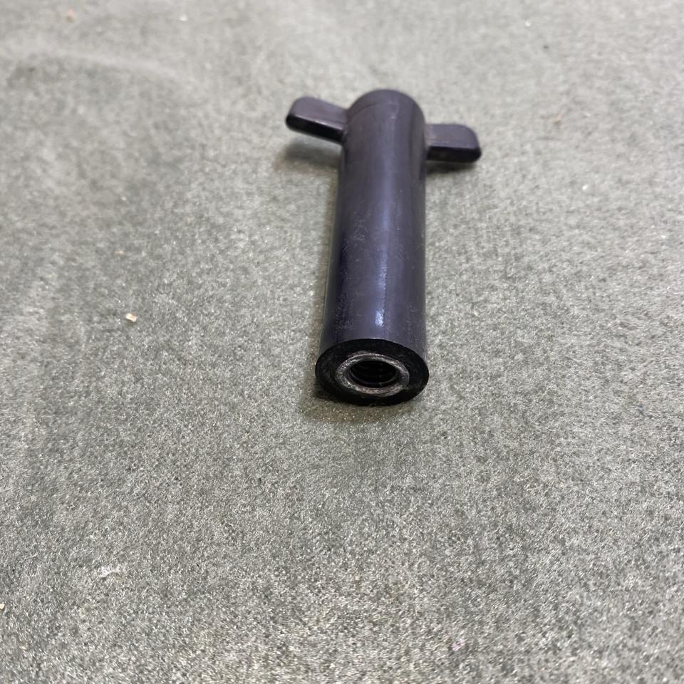 96-07 Chevrolet Blazer Silverado Tahoe wing nut air cleaner bonnet hat ...