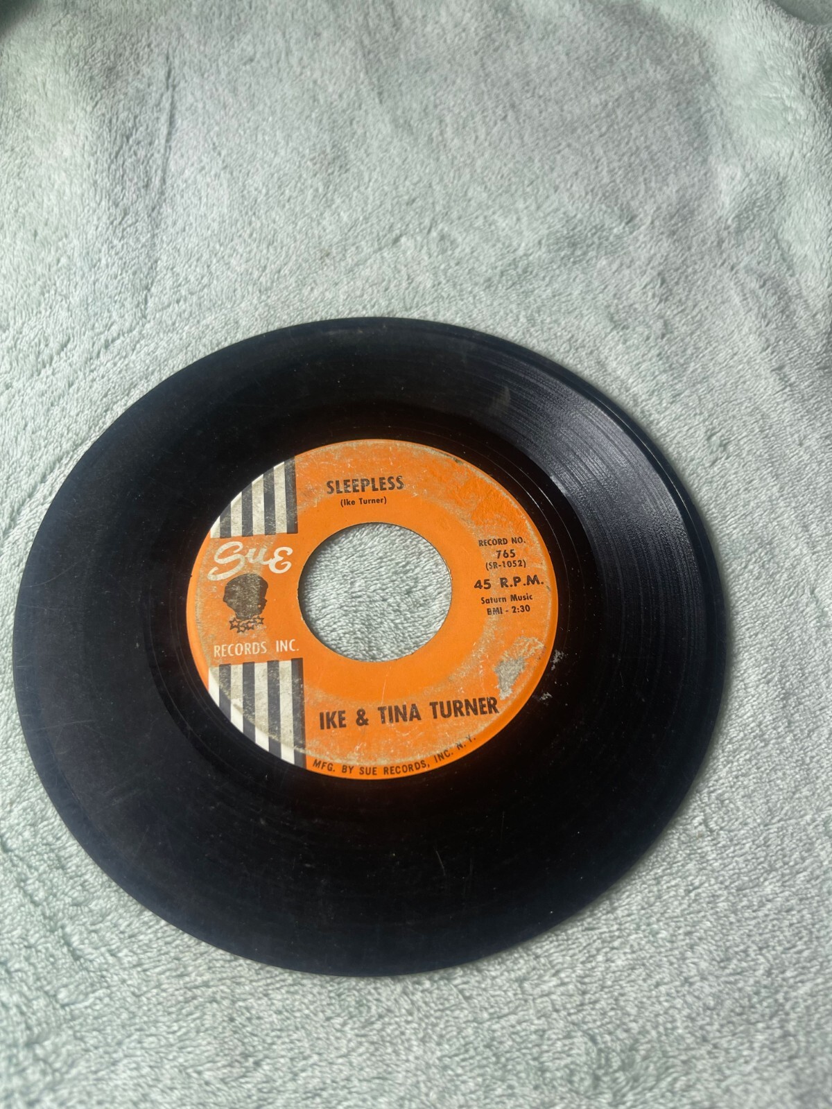 SUE Record 45 rpm SLEEPLESS / YOU SHOULD'A TREATED ME RIGHT Ike & Tina ...