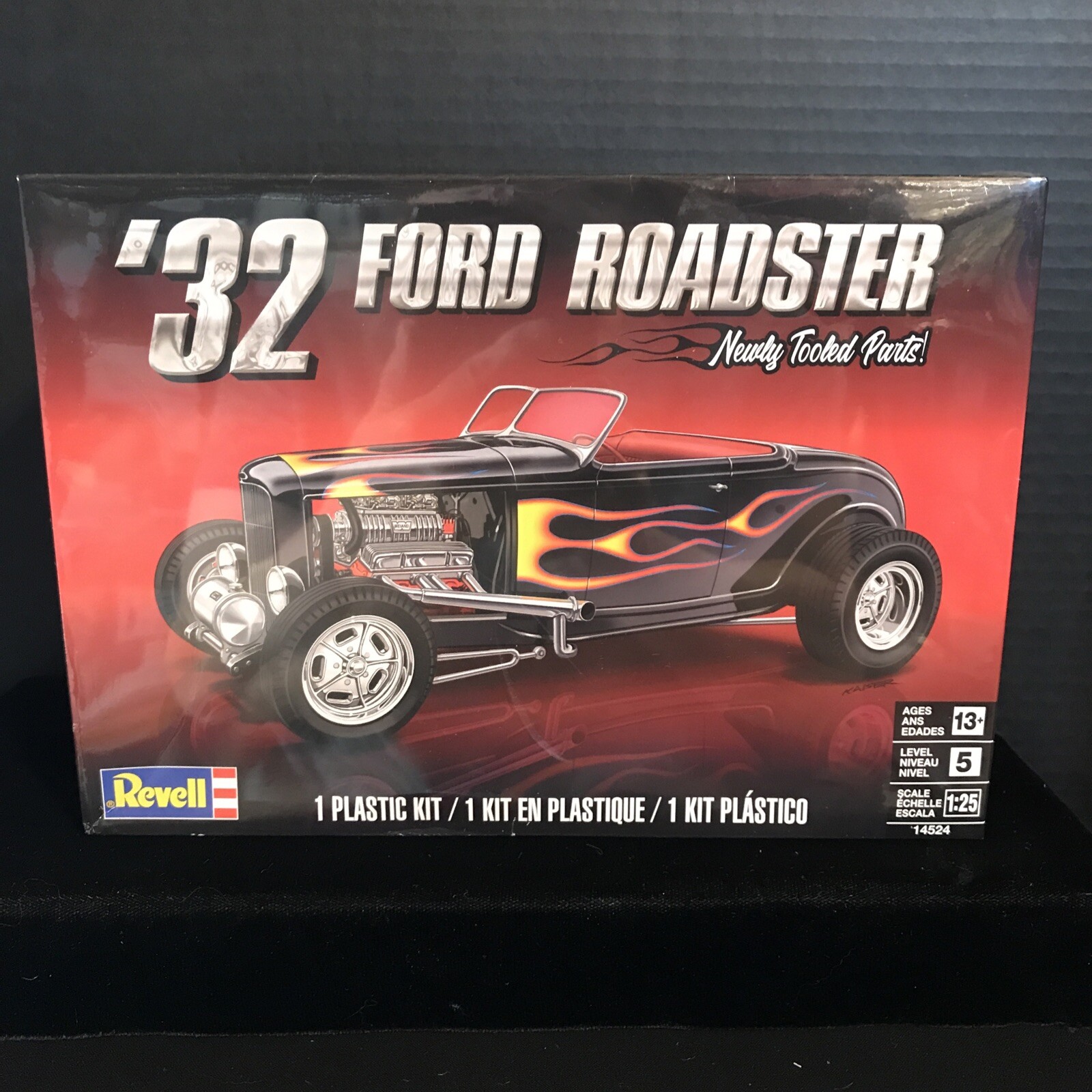 REVELL 14524 ‘32 FORD ROADSTER MODEL KIT-NIB-1/25 SCALE | eBay