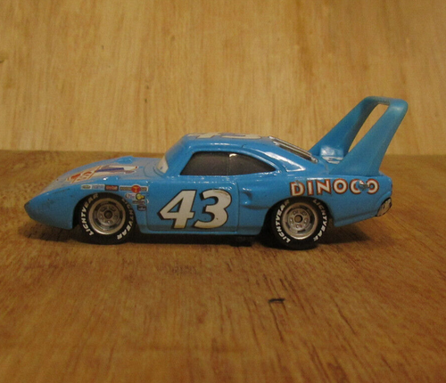 Cars Walt Disney Pixar The King #43 Dinoco Die Cast Metal Car Strip ...