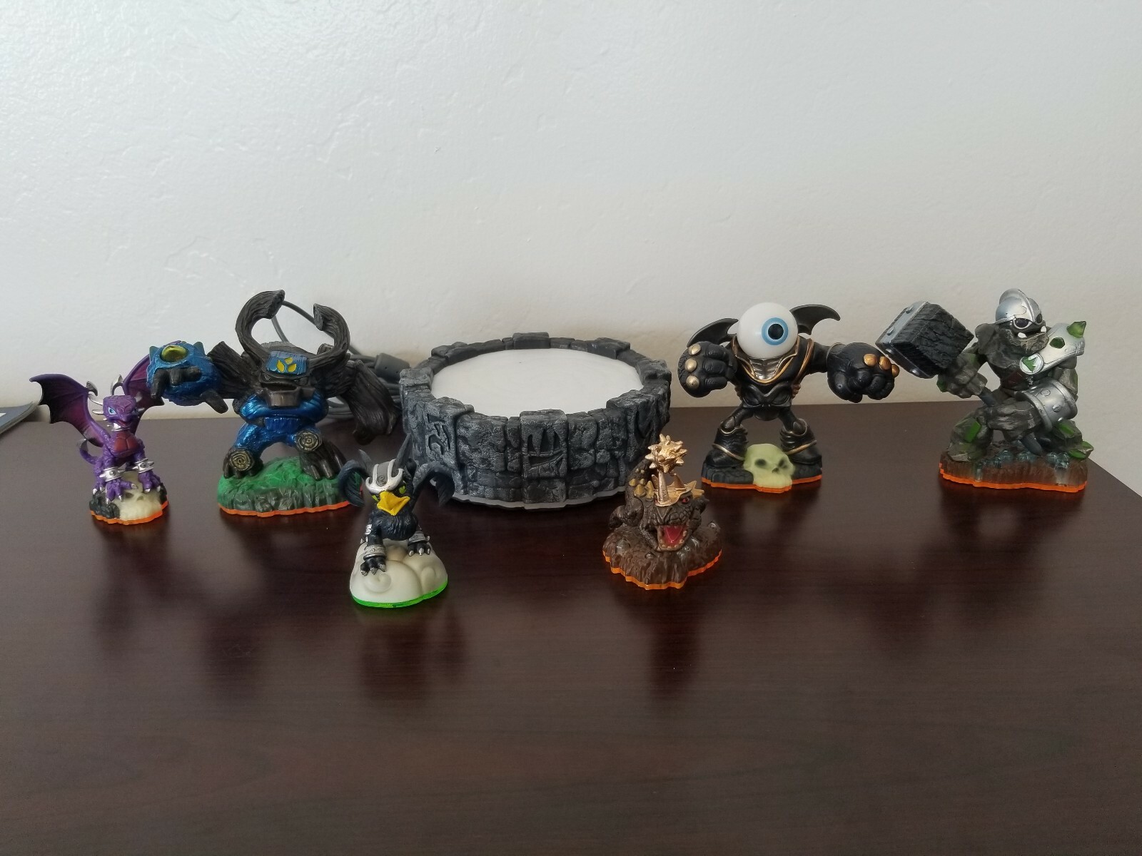 Skylander Figures + Base Bundle | eBay