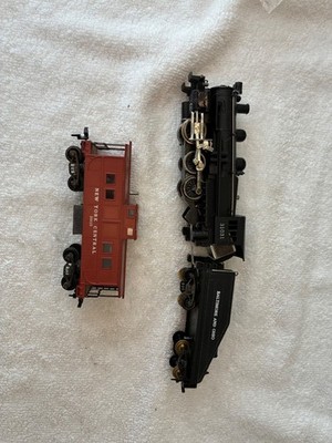Gilbert HO Locomotive and Caboose | eBay