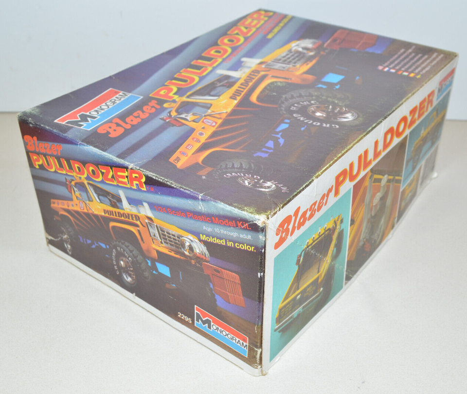 Vintage 1982 MONOGRAM BLAZER PULLDOZER Model Kit Complete Unbuilt 1/24 ...