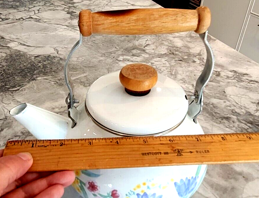 Corelle Coordinates LINCOWARE Enamel Coated Metal Tea Kettle w/Lid ...