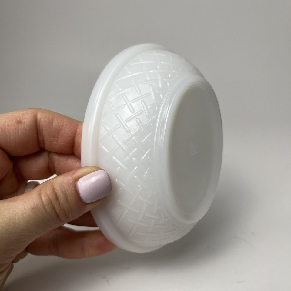 Vintage White Milk Glass Chicken on Nest Trinket Candy Dish 4.5"x3 ...