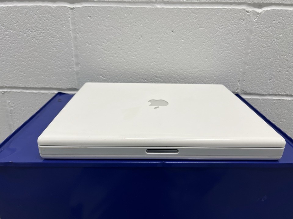 Apple iBook G4 - 1.42 GHz, 60gb HDD, 512mb RAM A1134 14.1" PowerPC G4 w ...