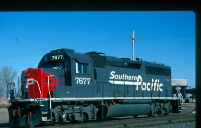 SP 7677 GP40-2, Topeka, KS, 12/93; Kodachrome Original | eBay
