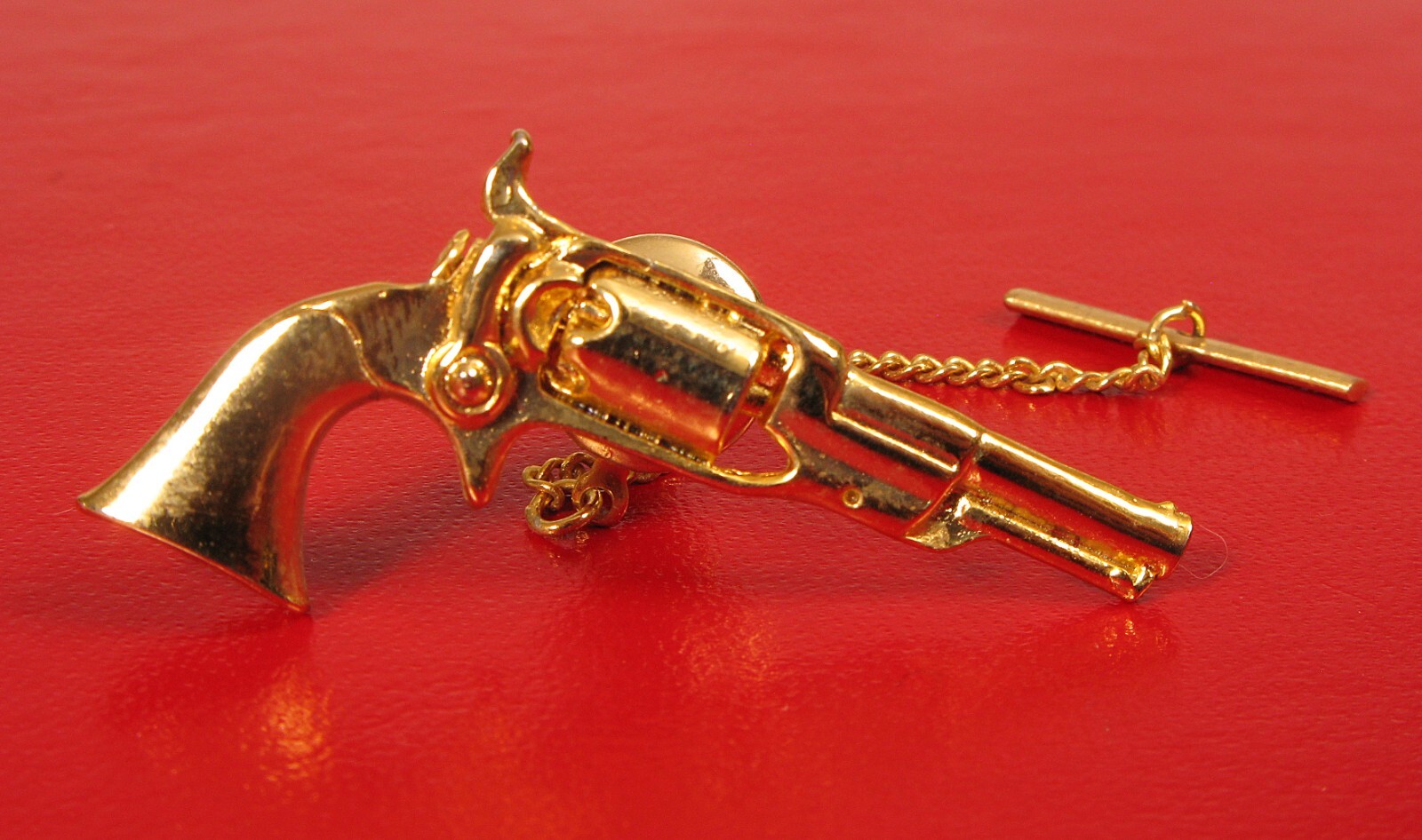 VINTAGE POLICE UNIFORM STYLE ANTIQUE PISTOL REVOLVER GUN TIE TACK PIN ...