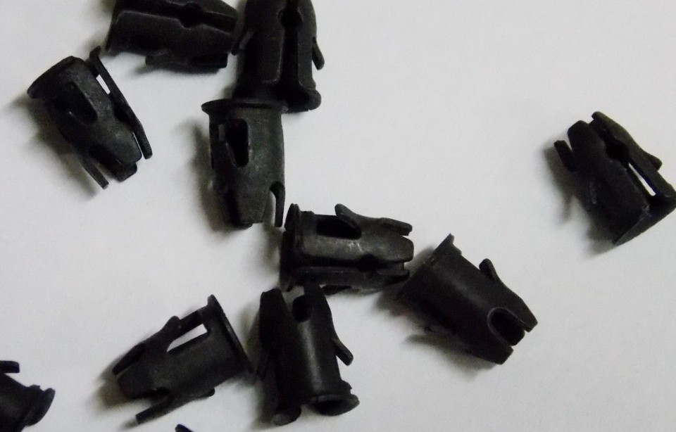 "Ford Emblem & Trim Retainers 1/8"" Stud Tubular Nuts Barrel Nuts | 50 qty"