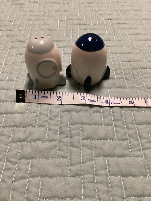 Mini Rocket Ship Space Ship To The Moon Set Of Salt And Pepper Shakers ...