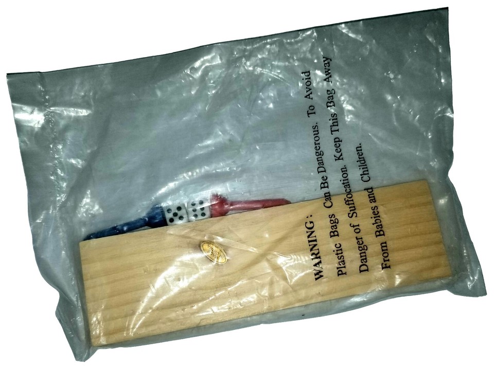 Finish Line. Wooden Board Game. Peg Game. Dice Game. 2 Players w ...