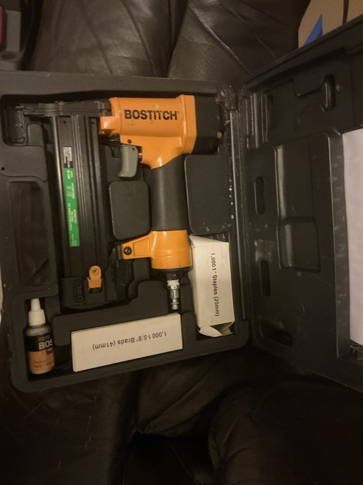 Bostitch Pneumatic Staple Gun / Brad Nailer w/ Case & Staples – Used ...