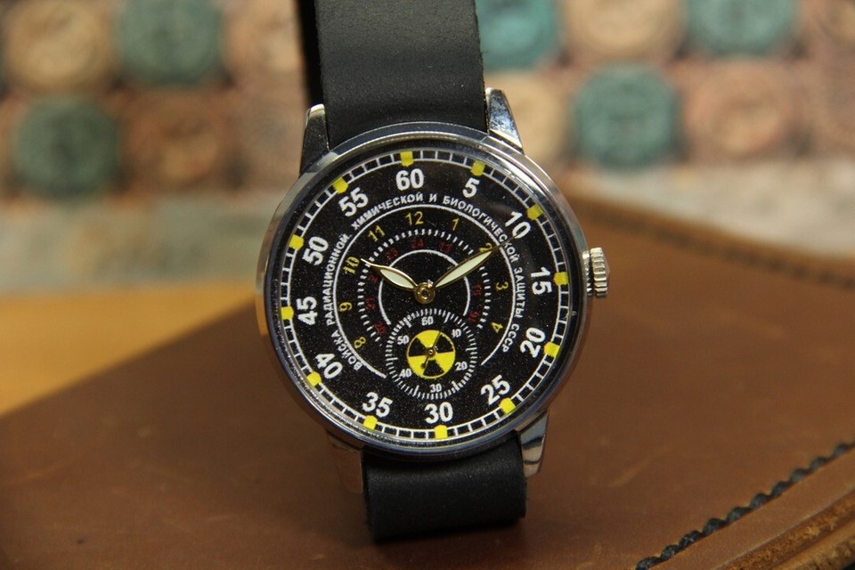 Men's Wrist Watch Pobeda Radiation troops Mechanical watch Soviet watch ...