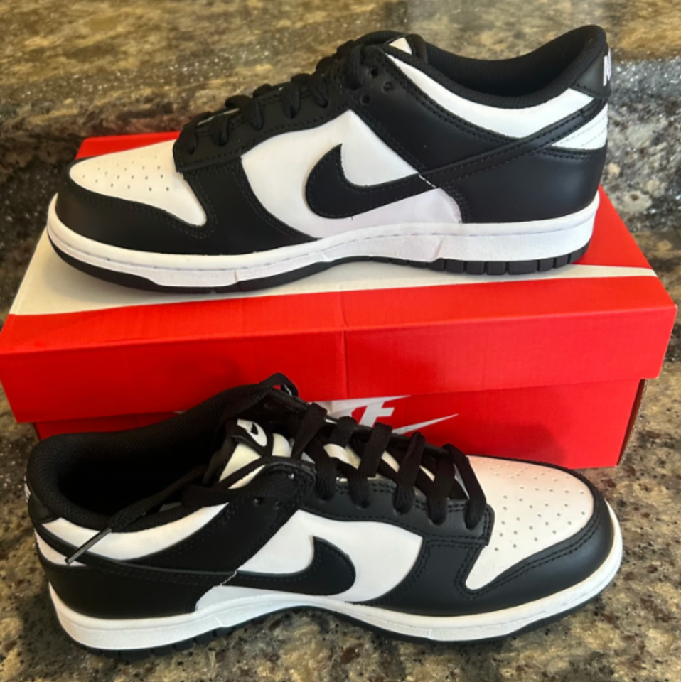 Nike Dunk Low Panda Size 7y boys 8.5 womens—authentic CW1590 100 | eBay