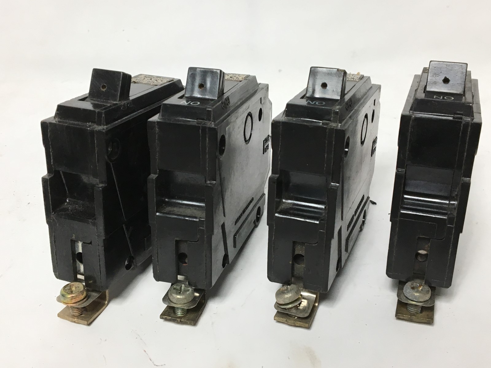 4 Pc GE General Electric THQB1115 Circuit Breaker 1P 15A 120/240V THQB ...
