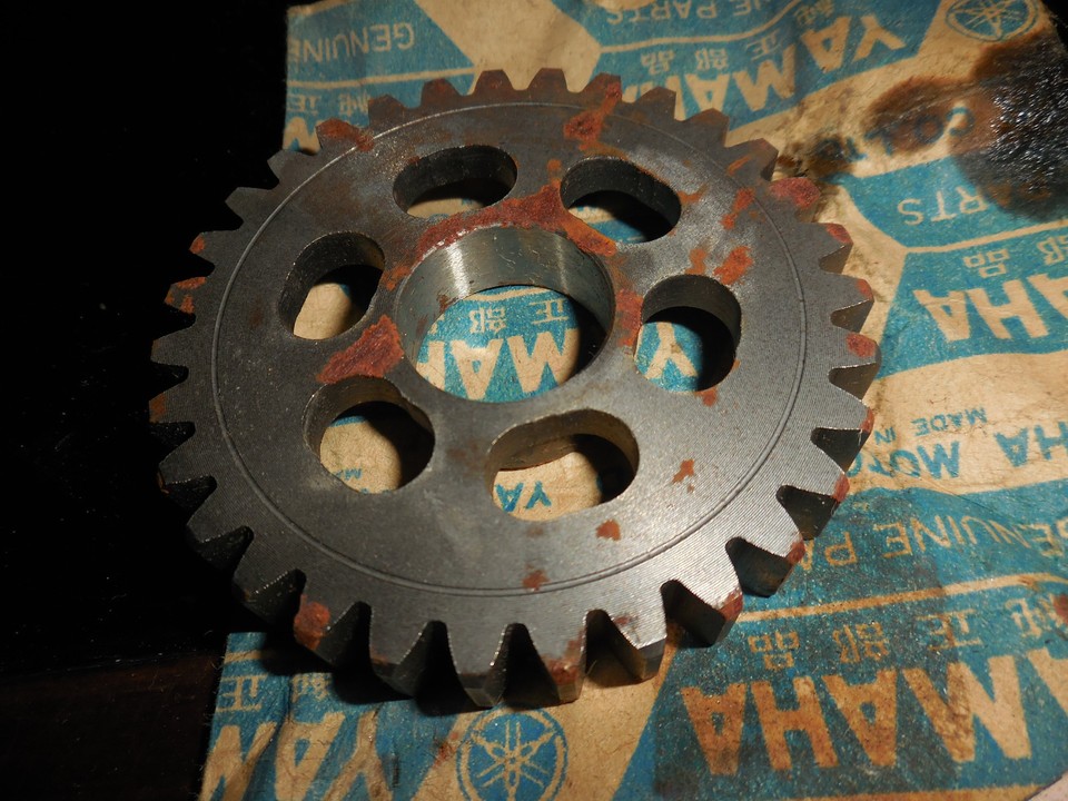 NOS Yamaha OEM 74-75 YZ125 YZ 125 2nd Wheel Gear 31T 401-17221-00 | eBay