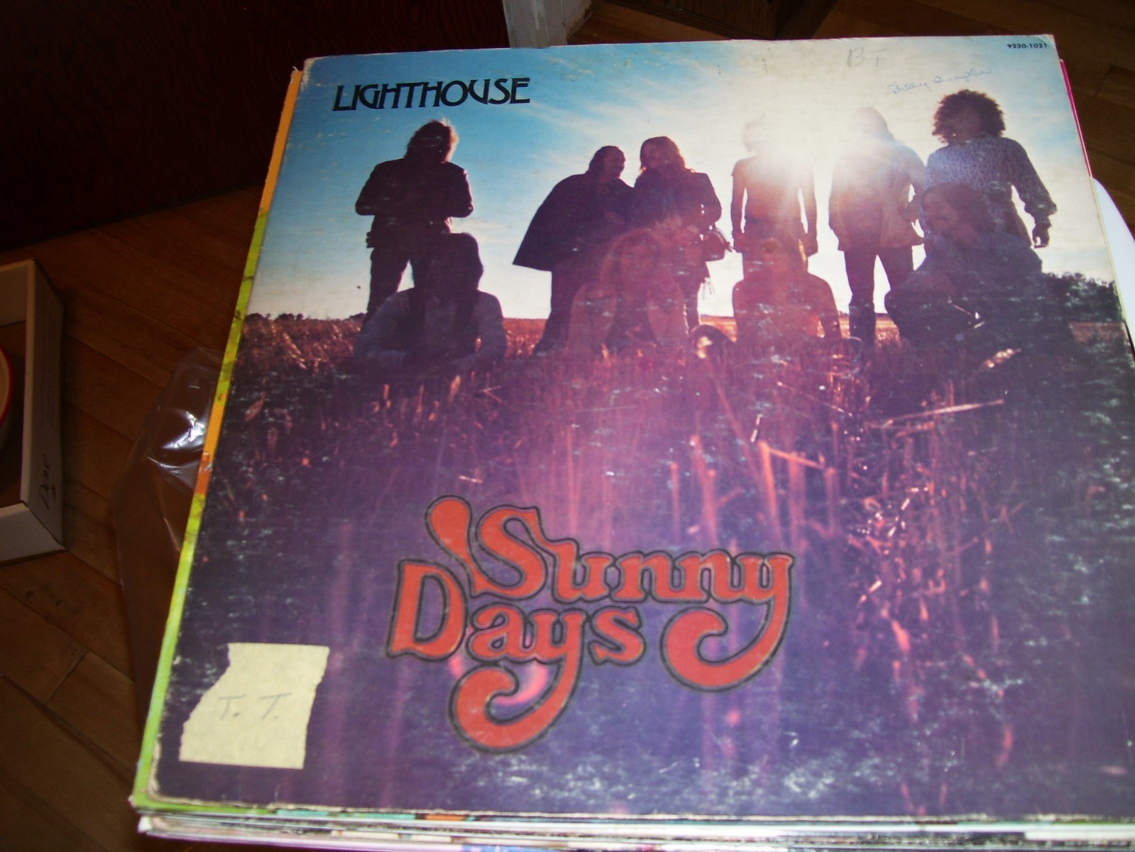 LIGHTHOUSE-SUNNY DAYS-LP-NM-GRT-PICTURE GATEFOLD-CANADIAN POP BAND WITH ...