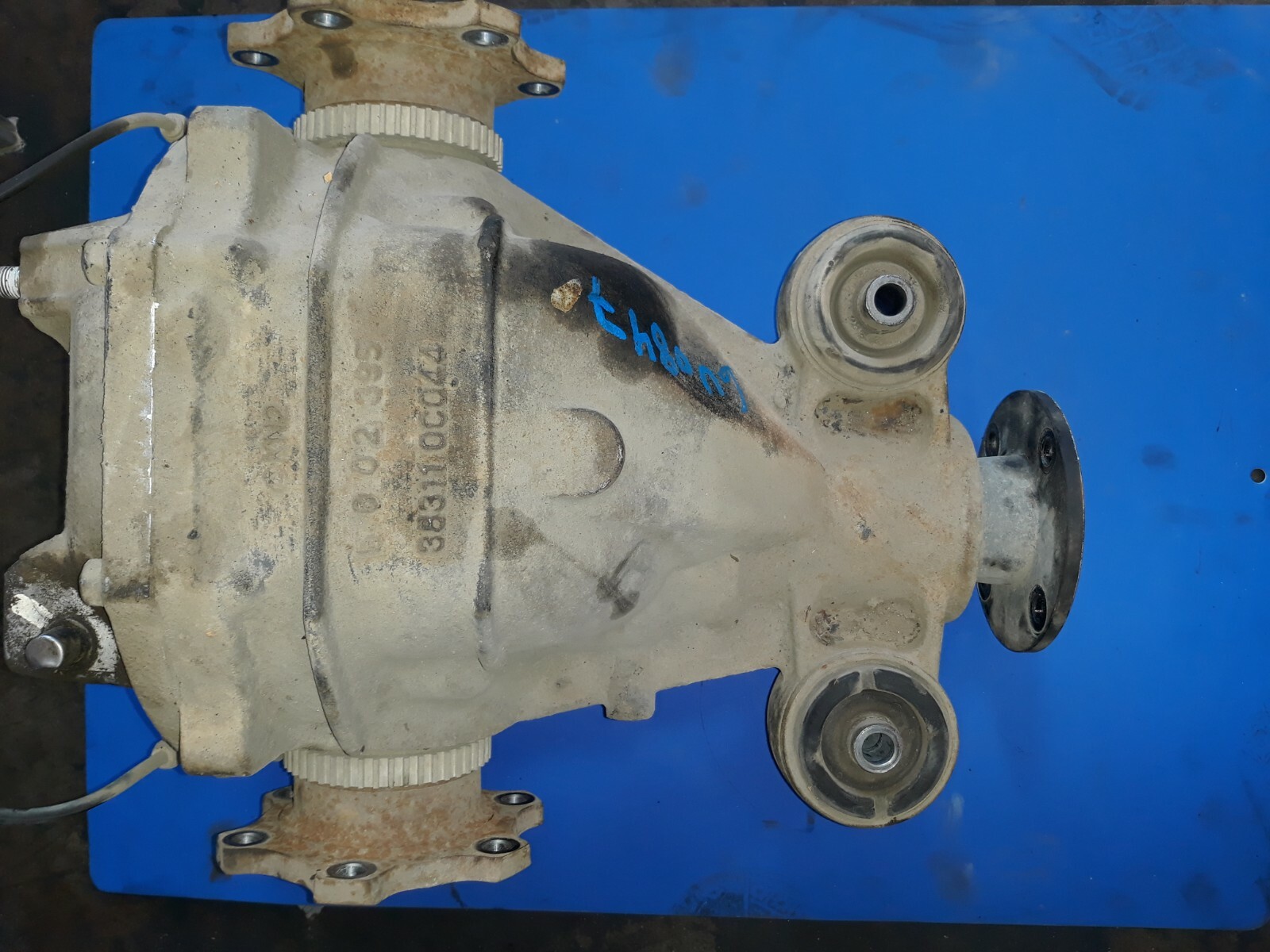 2003 2004 2005 infiniti G35 A/T Rear differential carrier assy 3.357 ...