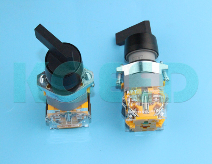 1PCS NEW APT LA39-A1-11CX/K LA39-A1-11CX Pushbutton,Black,1NO+1NC | eBay