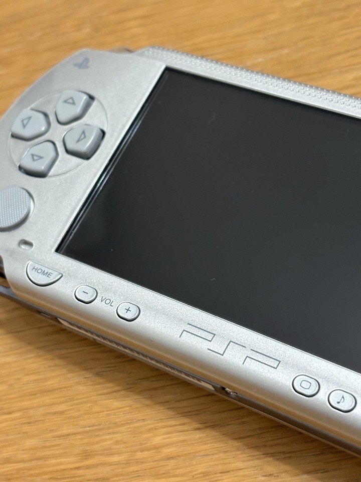 Sony PSP 1000 Silver PlayStation Portable Handheld Console System ...