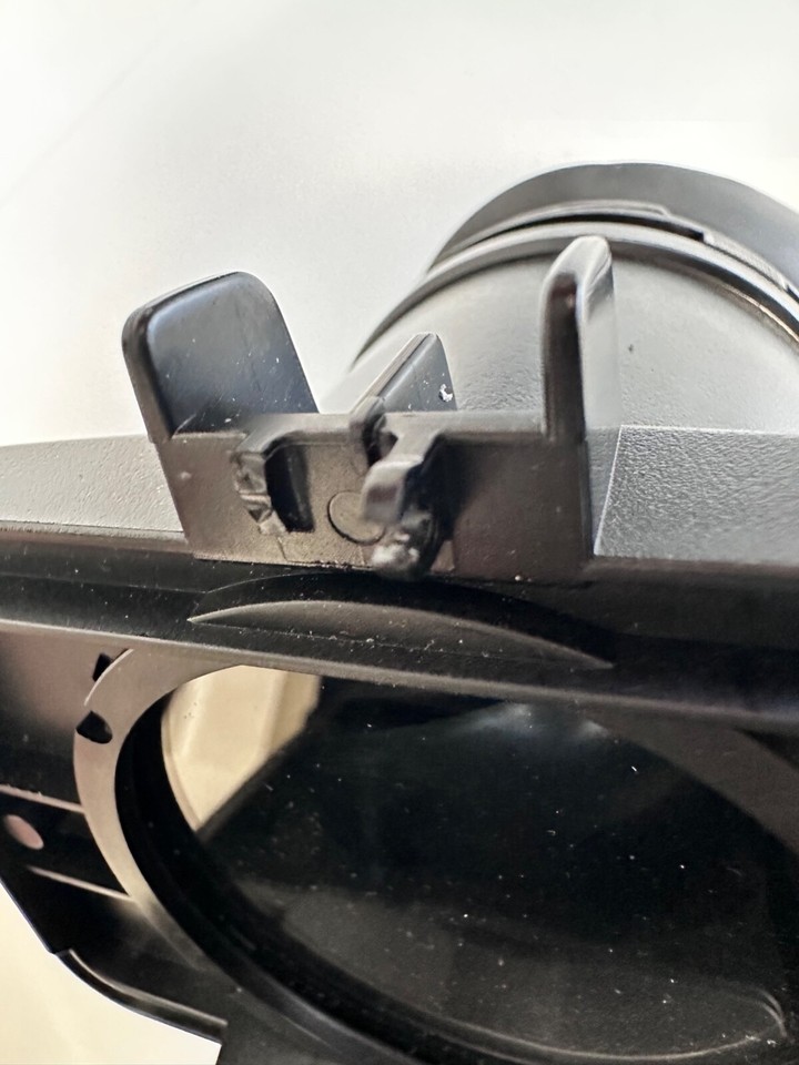 Panasonic AG-HMC80P 3MOS AVCCAM HD Shoulder Mount Camcorder-Read ...