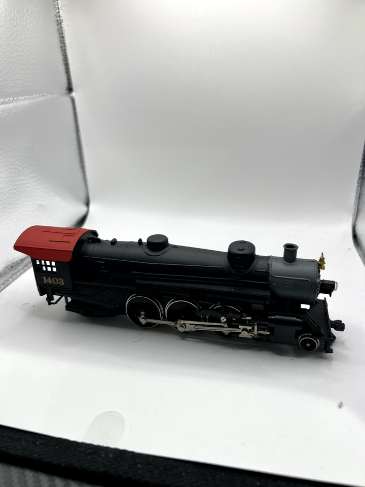 HO Scale Bargain Engine 145 LifeLike Western Maryland 1403 | eBay