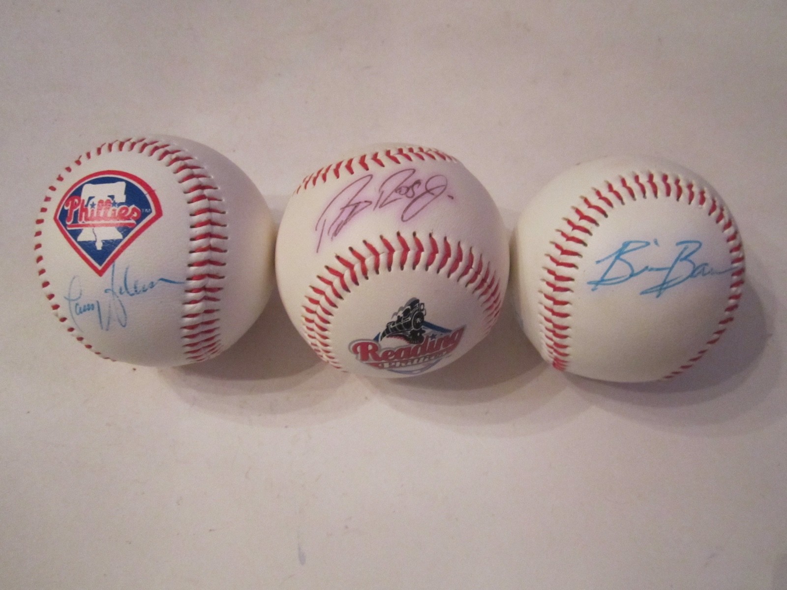3 MLB PHILADELPHIA PHILLIES BASEBALLS AUTOGRAPHED LOTS OF SIGNATURES ...